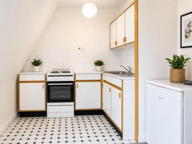 Studio flat for rent in Park Place, Clifton, BS8