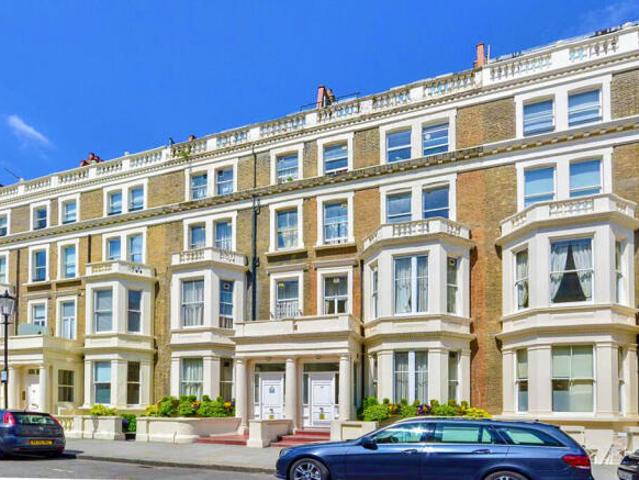 Studio flat for rent in Penywern Road, Earls Court, London SW5