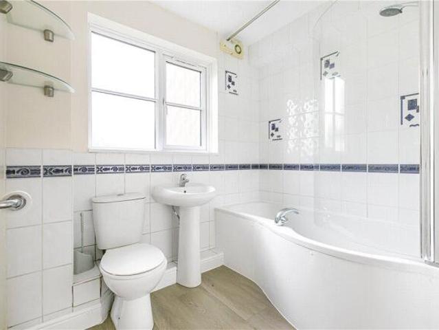 Studio flat for rent in Pearce Close, Mitcham, CR4