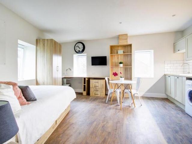 Studio flat for rent in Peel Street, Nottingham, NG1