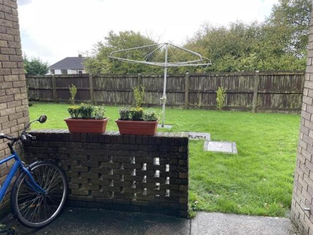 Studio flat for rent in Percival Close, Thornhill, Cardiff, CF14
