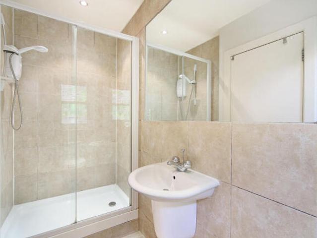 Studio flat for rent in Percy Road, LONDON, W12 9PX, W12