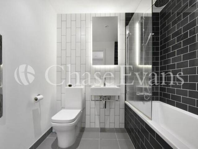 Studio flat for rent in Pinnacle House, Royal Wharf, 4 Schooner Road, Docklands, London, E16