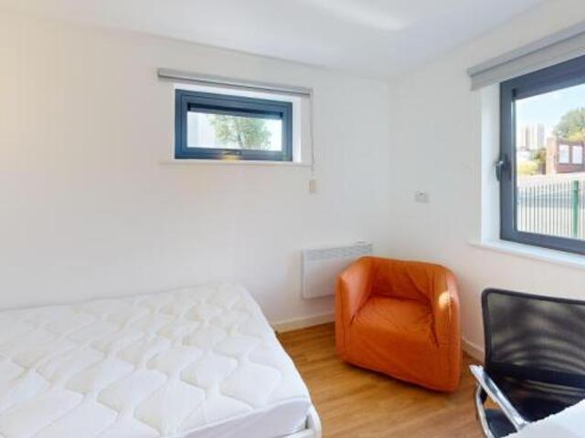 Studio flat for rent in Pitt Street, Newcastle Upon Tyne, NE4