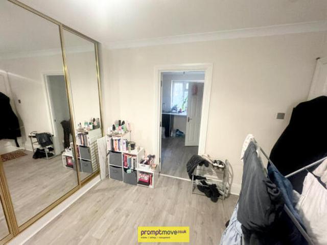 Studio flat for rent in Pomfret Avenue Luton LU2 0JL, LU2