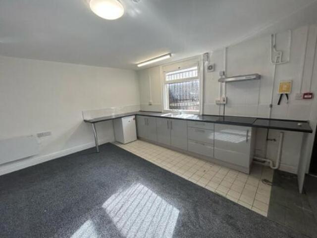Studio flat for rent in Providence Avenue, Woodhouse, Leeds, LS6
