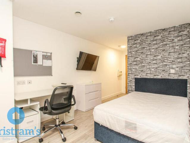 Studio flat for rent in Professional Studios Bills Inclusive | Talbot Street, NG1