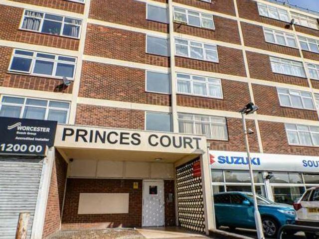 Studio Flat For Rent In Prince Avenue