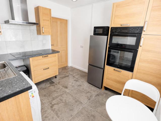 Studio flat for rent in Queen Isabels Avenue, Cheylesmore, Coventry, CV3