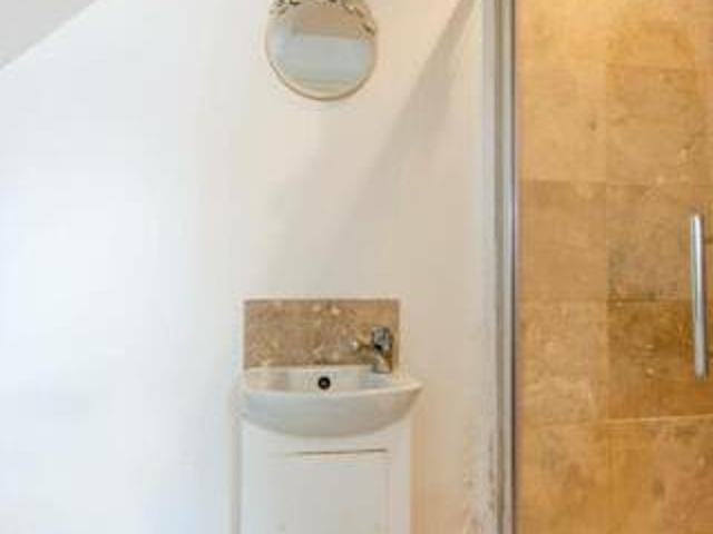 Studio Flat For Rent In Queen´s Park, London
