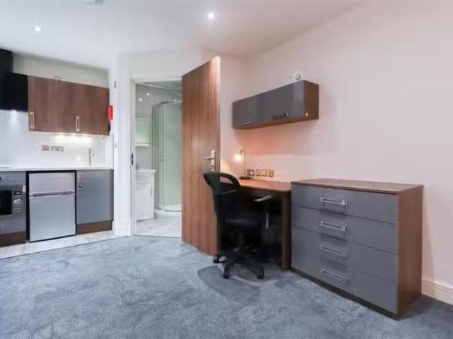 Studio flat for rent in Queens Road, City Centre, Coventry, CV1