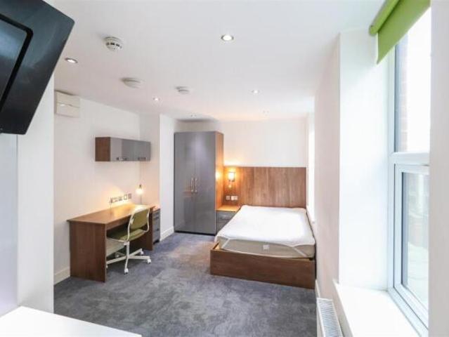 Studio flat for rent in Queens Road, City Centre, Coventry, CV1