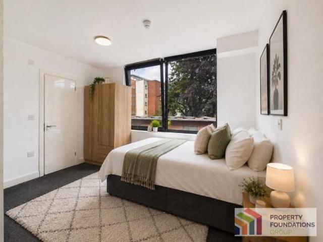 Studio flat for rent in Queens Terrace, Southampton, Hampshire, SO14