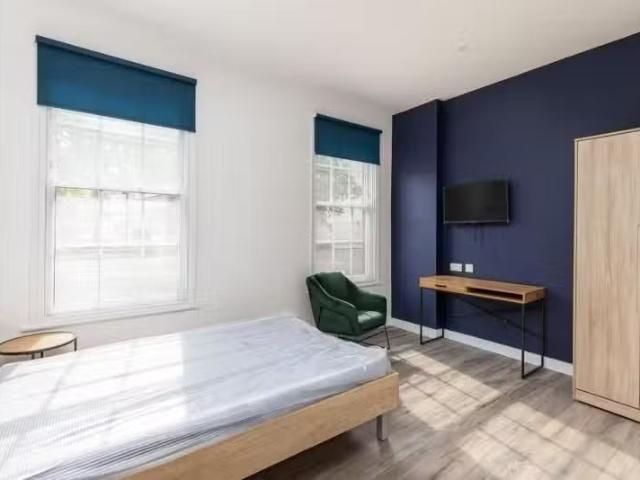 Studio flat for rent in Redcross Street, Bristol, BS2