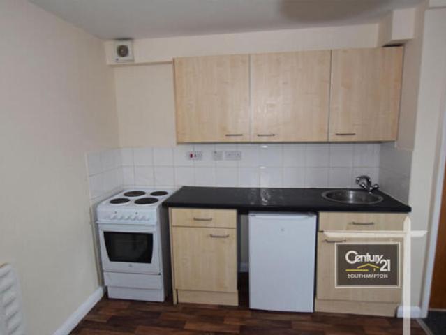 Studio flat for rent in |Ref: R152326|, Salisbury Street, Southampton, SO15 2TZ, SO15