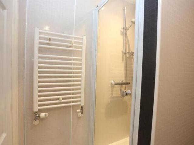 Studio flat for rent in Regency Square, Brighton, BN1