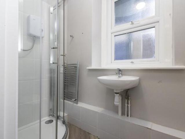 Studio flat for rent in Richmond Hill, Bournemouth, BH2