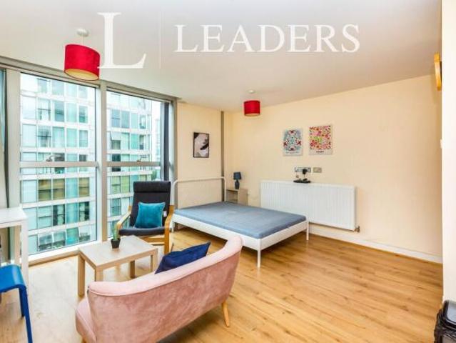 Studio flat for rent in Rillaton Walk, Milton Keynes, Buckinghamshire, MK9