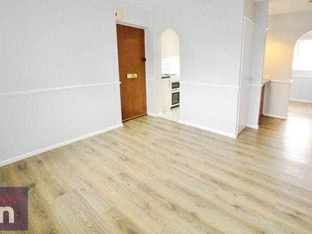 Studio flat for rent in Riverleys, Cheltenham, GL51