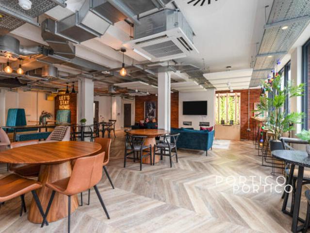Studio flat for rent in Romford Road, London, E15