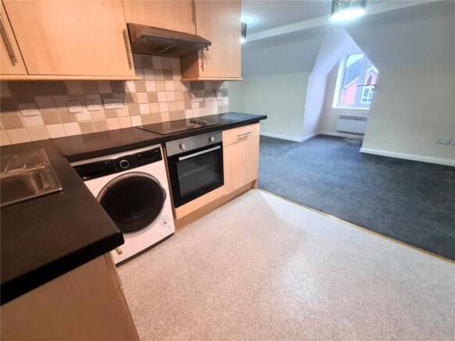 Studio flat for rent in Romsey Road, Southampton, SO16