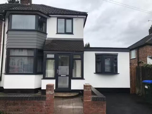 Studio flat for rent in Room 2, Howard Road, Great Barr, B43 5.