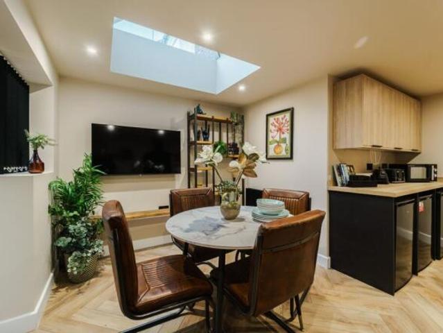 Studio flat for rent in Room 5, Junction Street, DE1