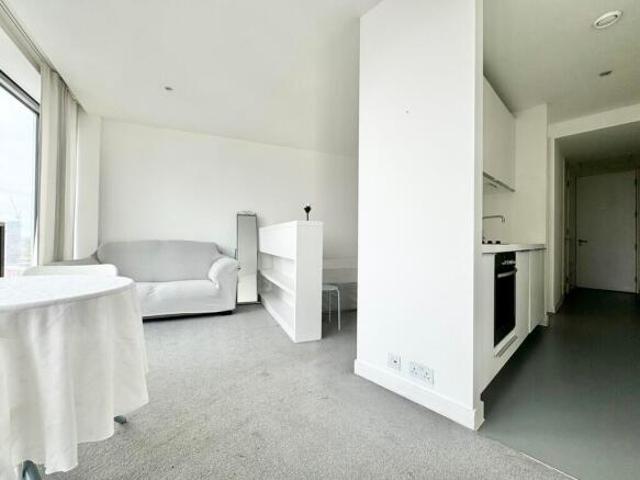 Studio flat for rent in Rotunda, New Street, Birmingham City Centre, B2