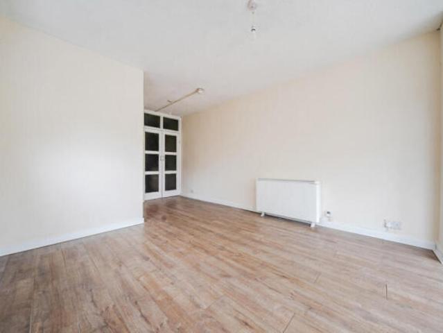 Studio flat for rent in Rowlands Road, Worthing, West Sussex, BN11