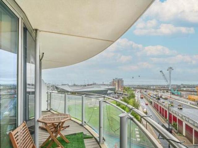 Studio Flat For Rent In Royal Docks, London