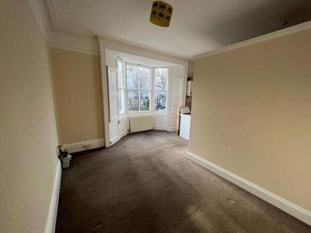 Studio flat for rent in Russell Square, Brighton, BN1 2EE, BN1