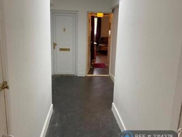 Studio flat for rent in Ruthin Close, Luton, LU1