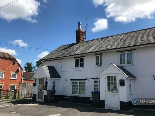Studio Flat For Rent In Semington, Trowbridge