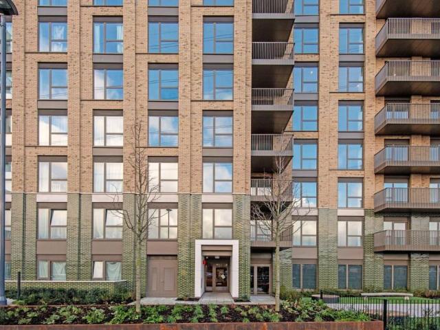 Studio flat for rent in Seagull Lane, Royal Victoria, E16
