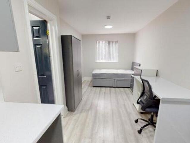 Studio Flat For Rent In Selly Oak, Birmingham