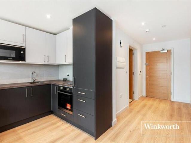 Studio flat for rent in Shakespeare Road, Finchley, London, N3