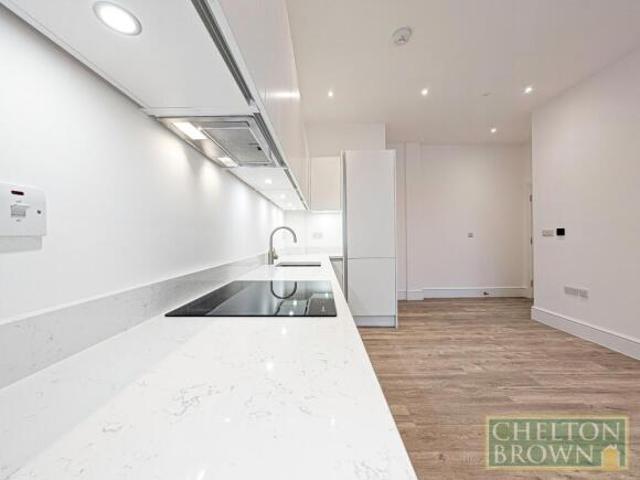 Studio flat for rent in Sheep Street, Northampton, NN1