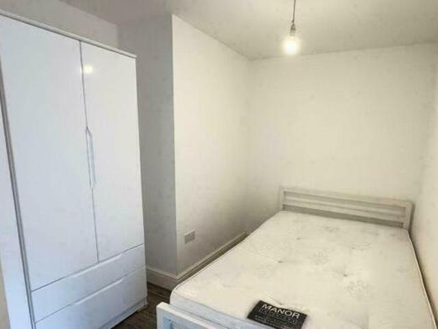 Studio Flat For Rent In Sheffield