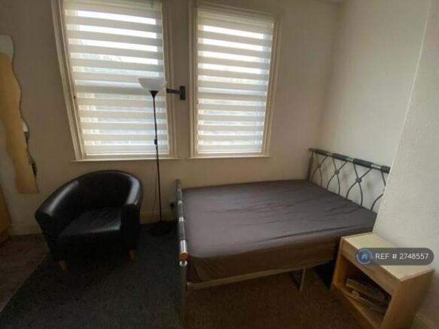 Studio flat for rent in Sheffield, S6