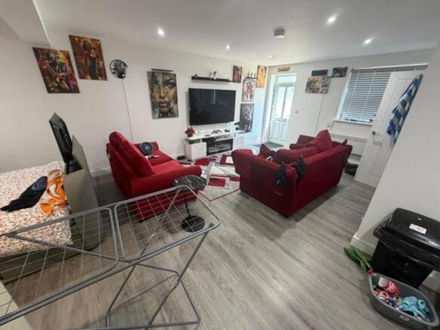 Studio flat for rent in Shirley Road, Southampton, SO15