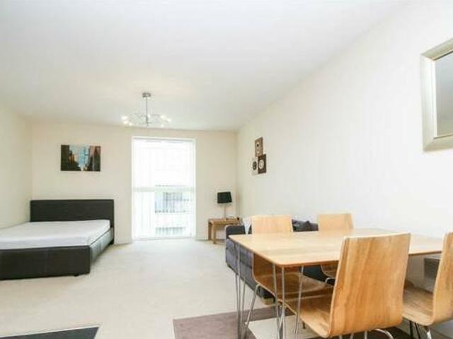 Studio flat for rent in Sinope Sherborne Street B16