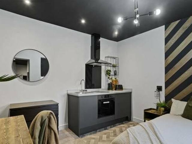 Studio flat for rent in Sitwell Street Derby DE1