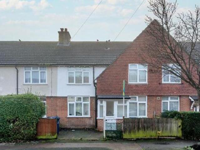 Studio Flat For Rent In South Ealing, London