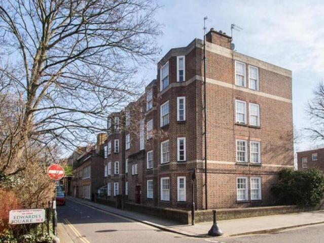 Studio flat for rent in South Edwardes Square, W8