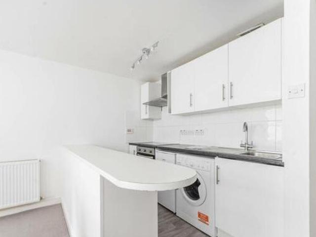 Studio Flat For Rent In South Kensington, London