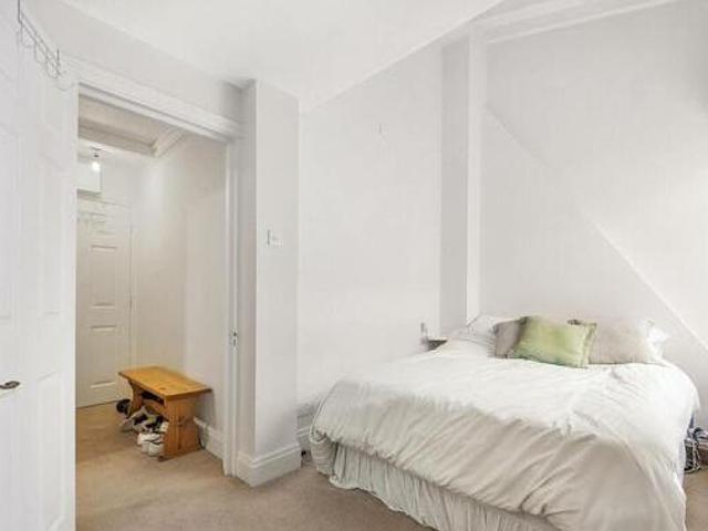 Studio Flat For Rent In South Kensington, London