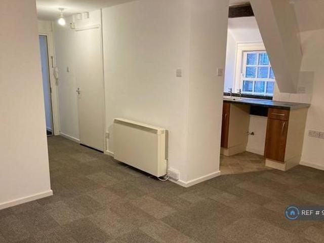 Studio flat for rent in Southover Wells BA5
