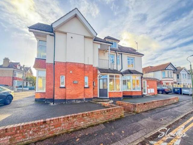 Studio flat for rent in Southbourne Road, Southbourne, Bournemouth, BH6