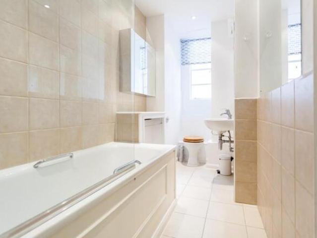 Studio flat for rent in Sloane Avenue Mansions, Chelsea, SW3