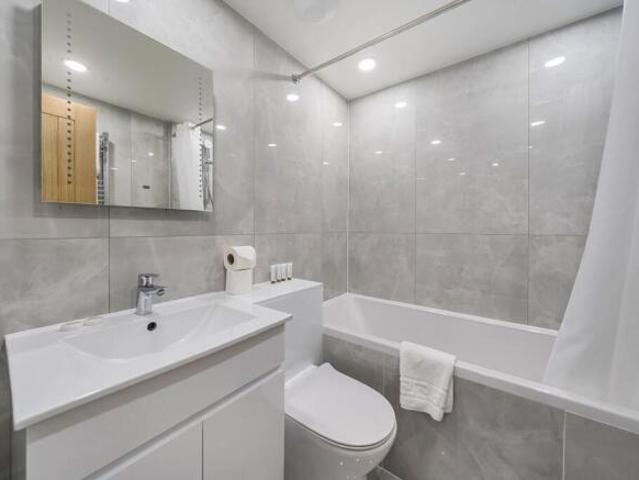 Studio flat for rent in Sloane Avenue, Chelsea, London, SW3